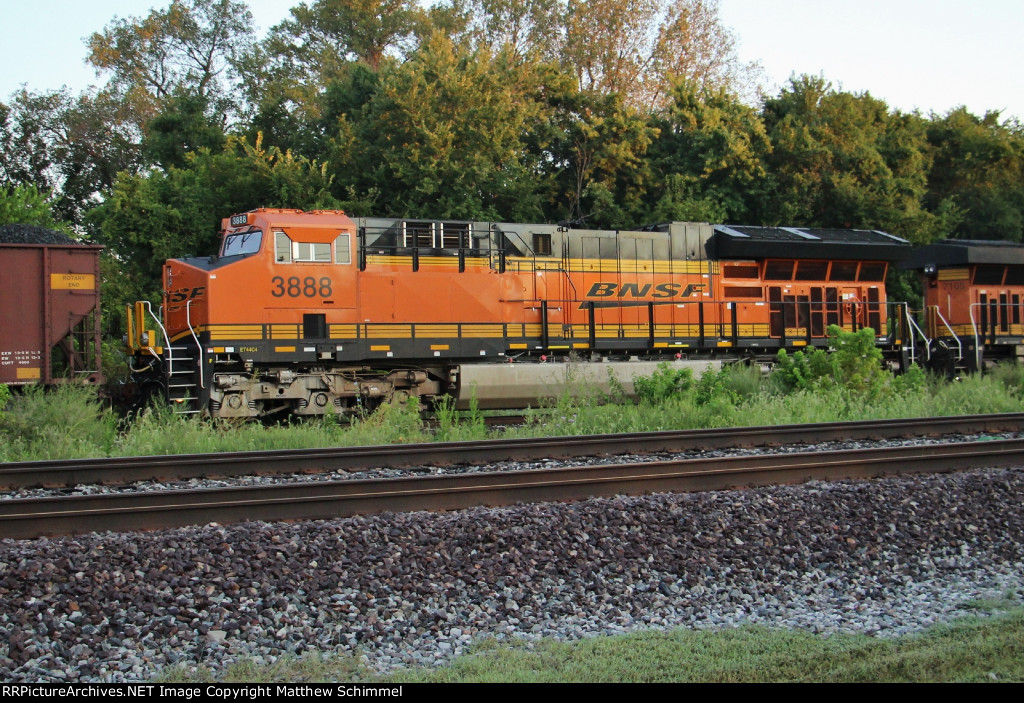BNSF 3888